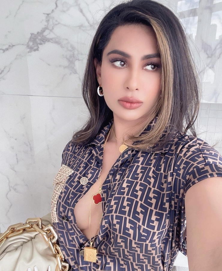 Picture of Amelia Maltepe