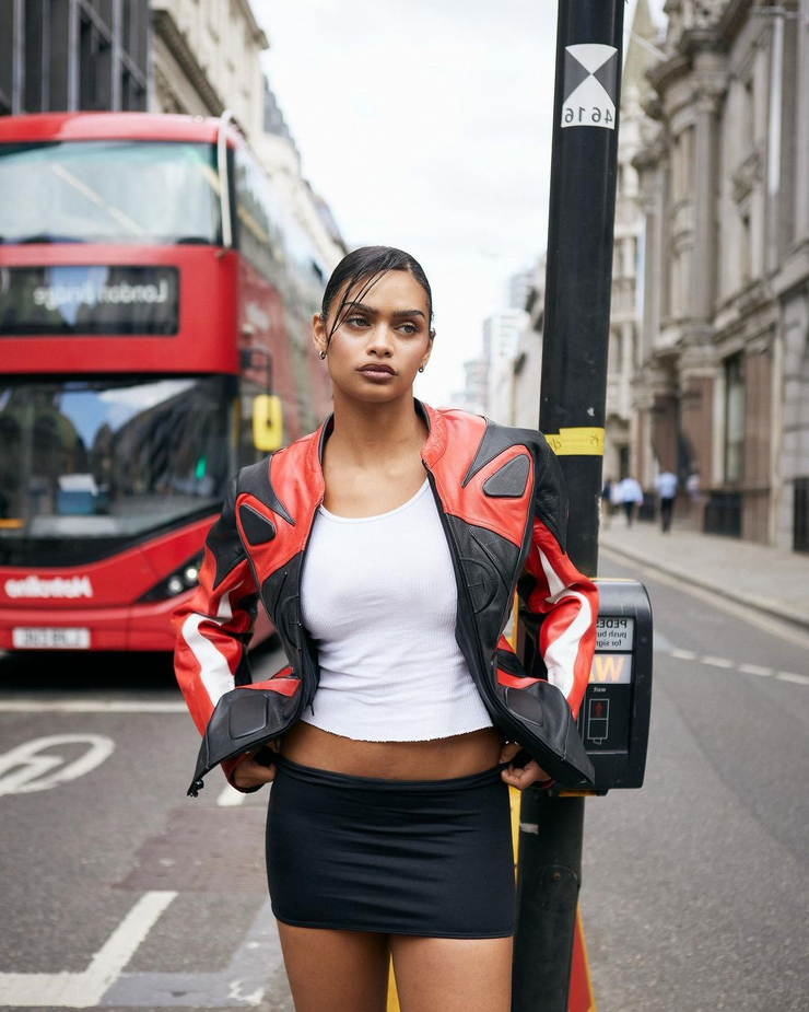 Picture of Ashleigh Baugh