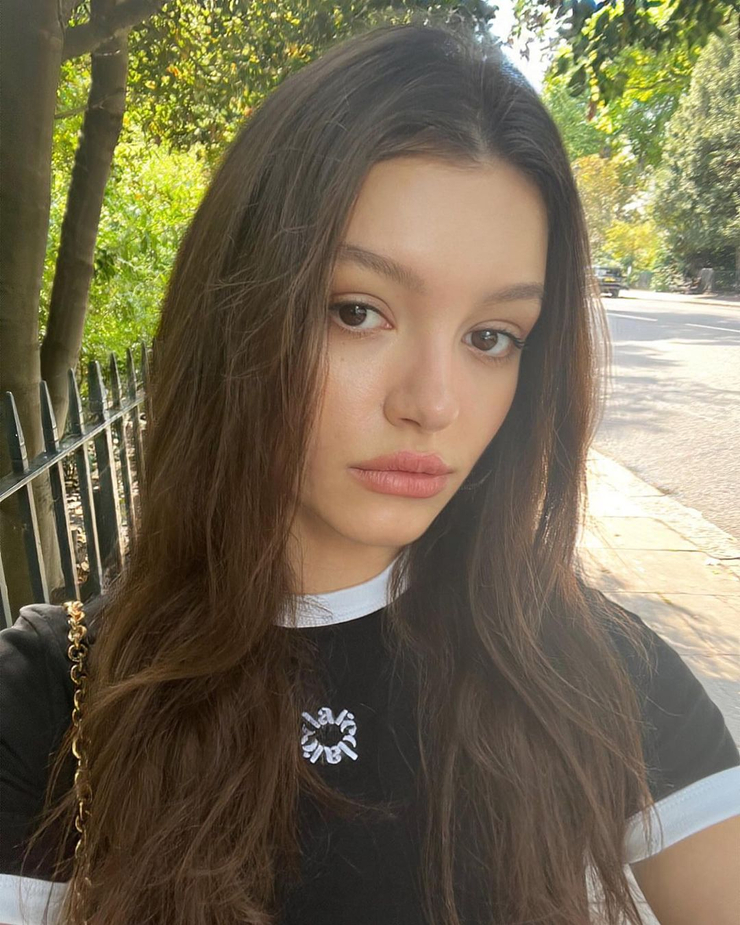 Picture of Alena Rose