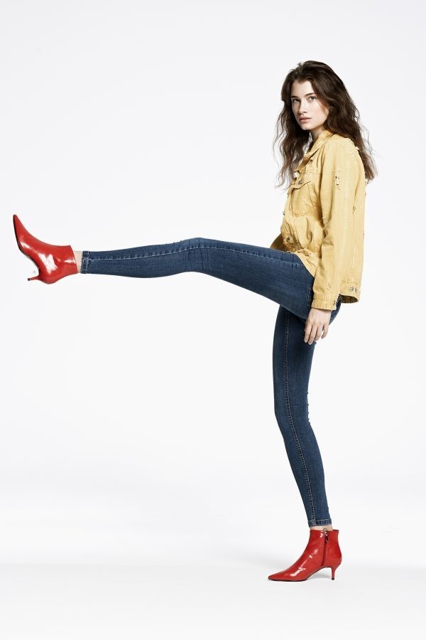 JULI PIETROWSKA picture