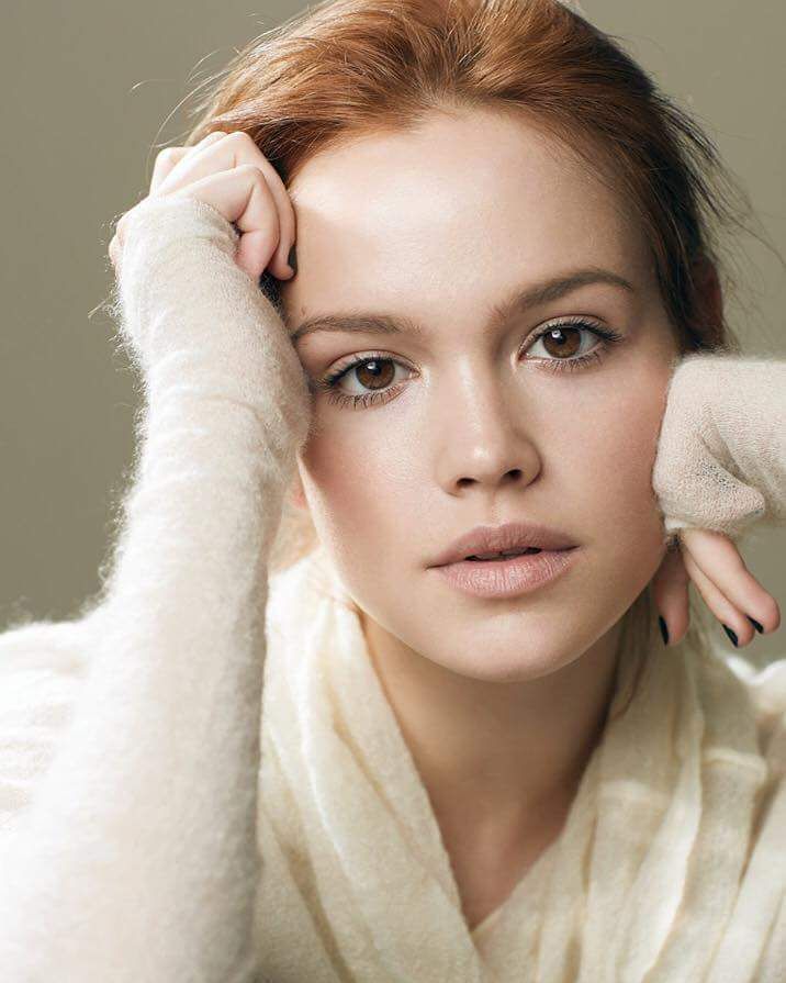 Picture of Emilia Schüle