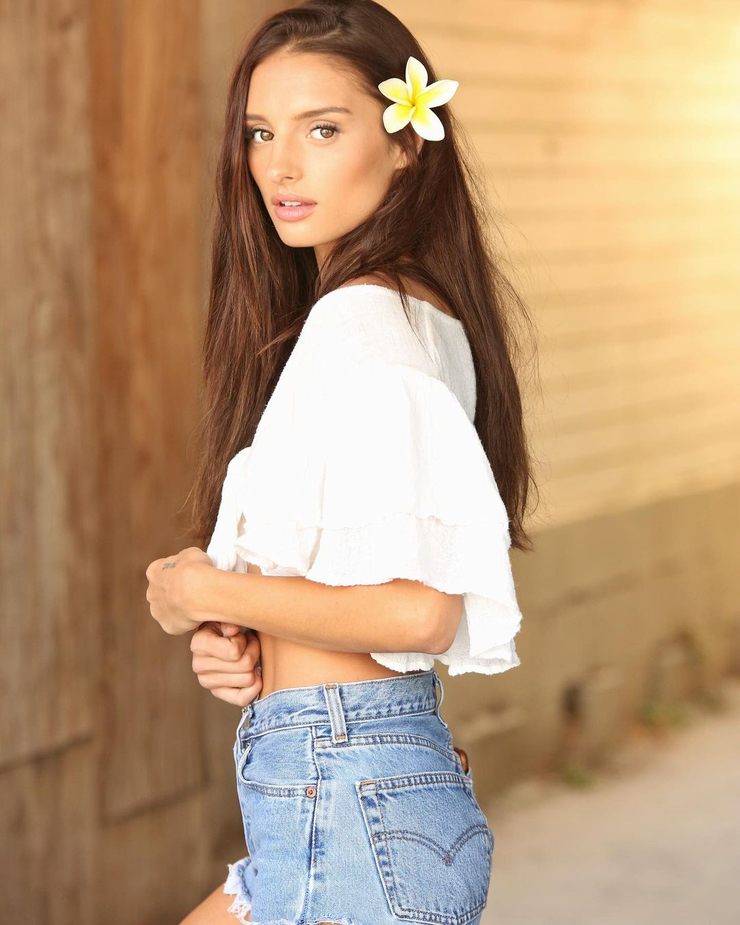 Aitana Rinab picture