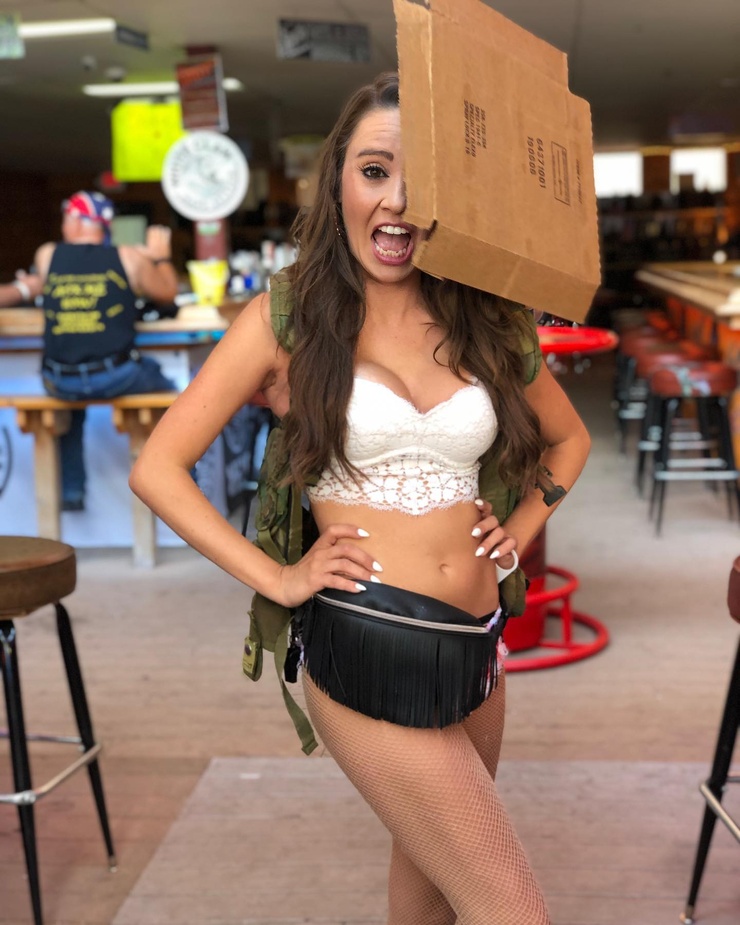 Picture of Olivia Gray (I)