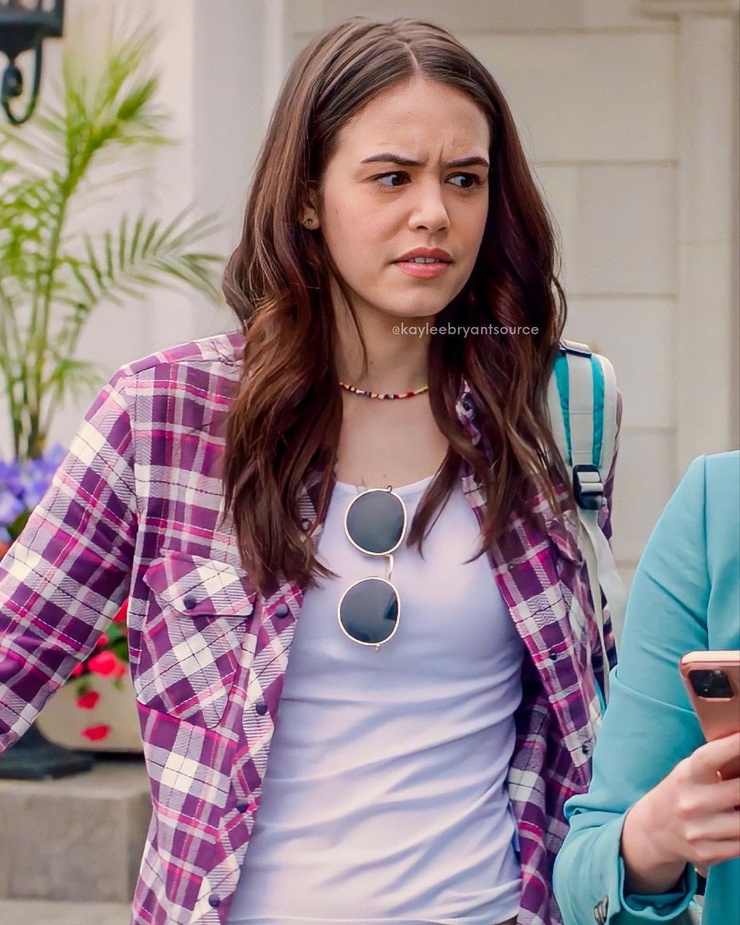 Picture of Kaylee Bryant