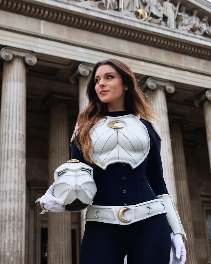Picture of Taya Miller (cosplay model)