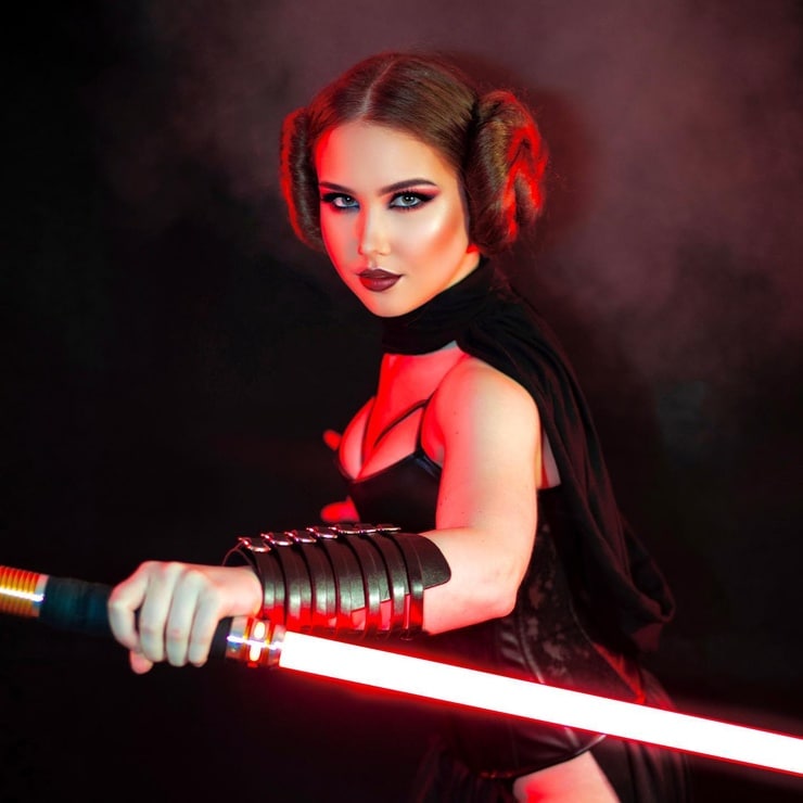 Picture of Elena Strikes