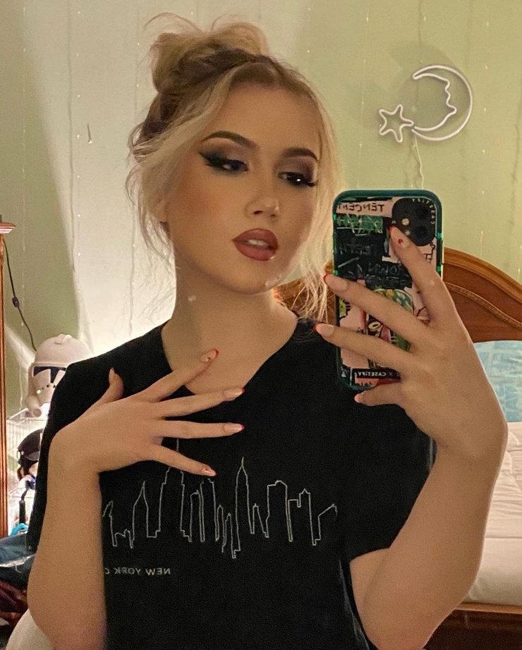 Image of Elena Strikes