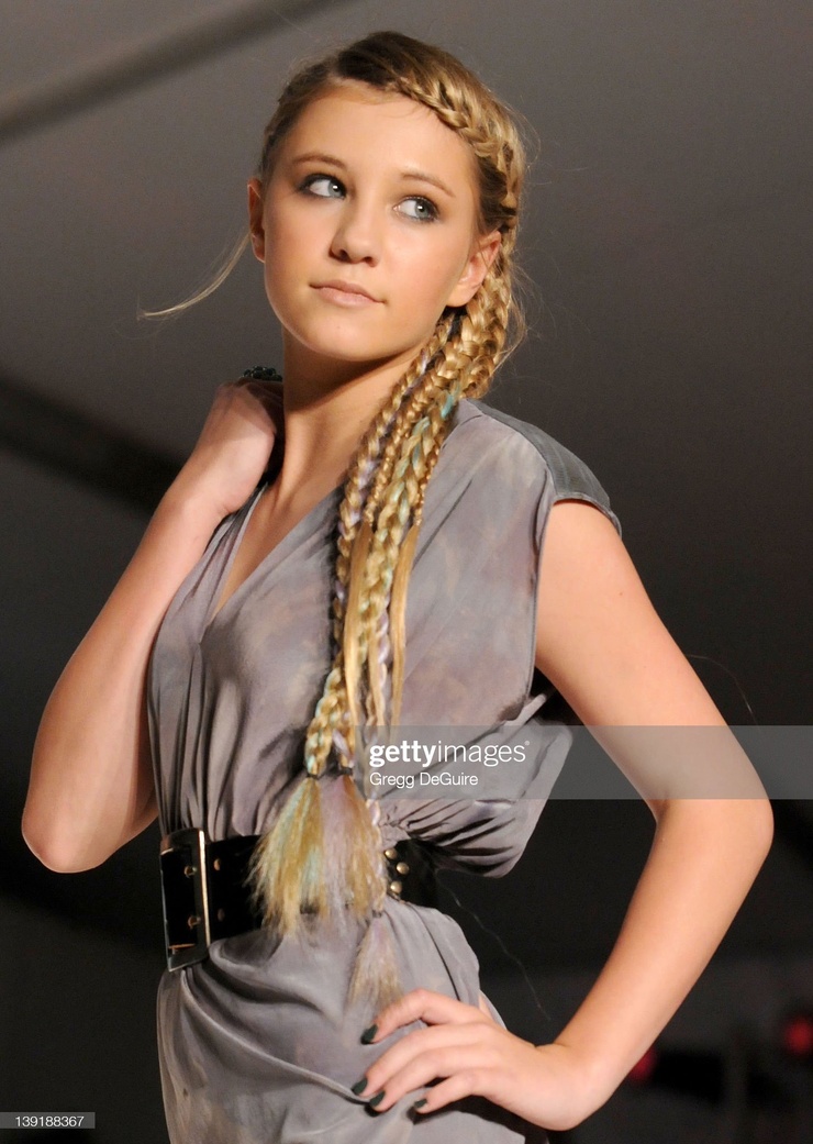 Picture of Ava Sambora