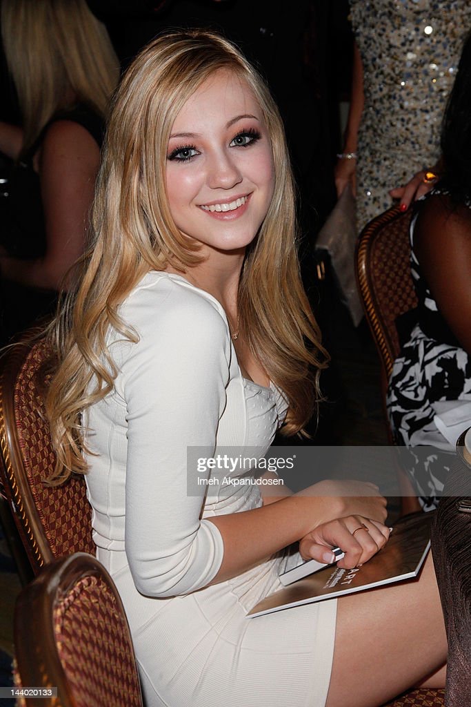 Picture of Ava Sambora