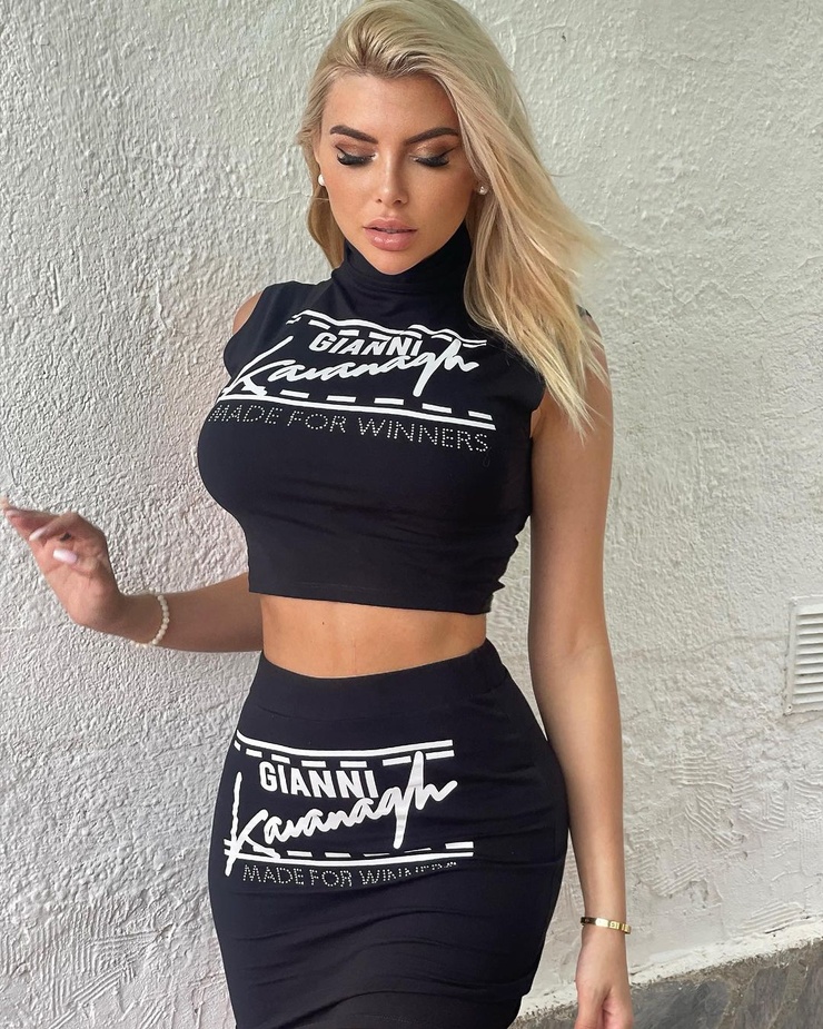 Montse Roura picture