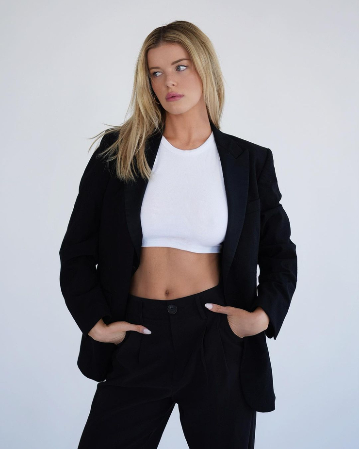 Picture of McKenzie Hewson