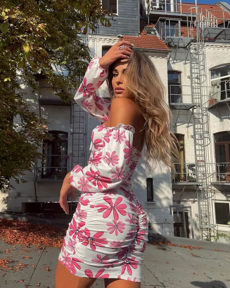 Picture of Melli Netre