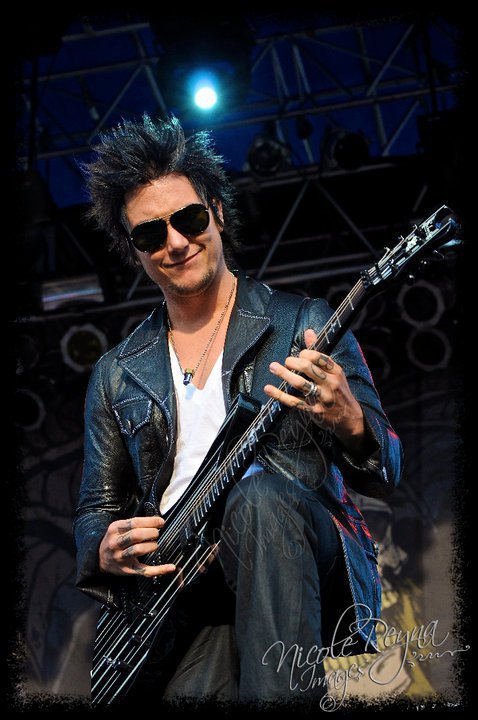 Image of Synyster Gates