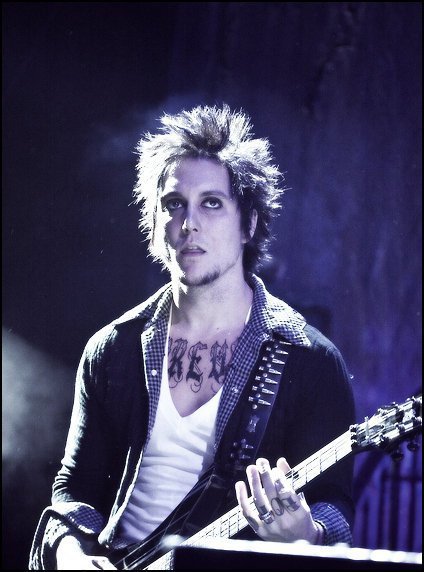Image of Synyster Gates