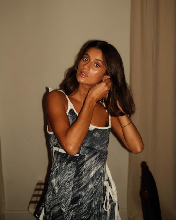 Picture of Anya Chalotra