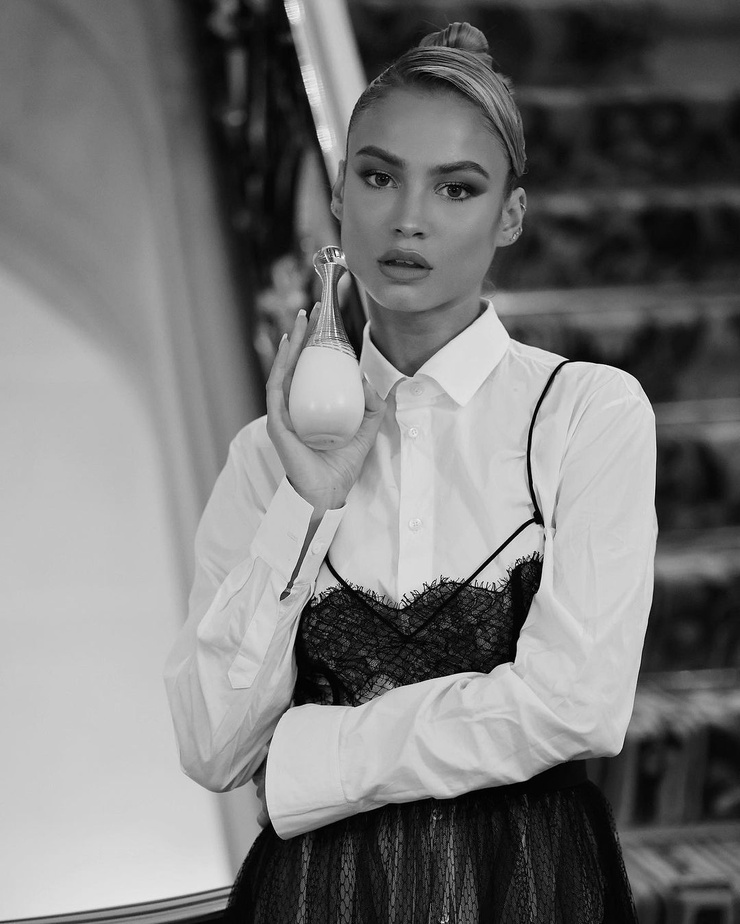 Picture of Stephanie Bertram Rose