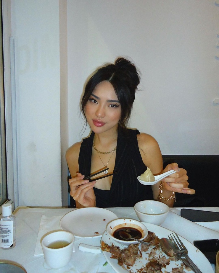 Picture of Amberly Xuan