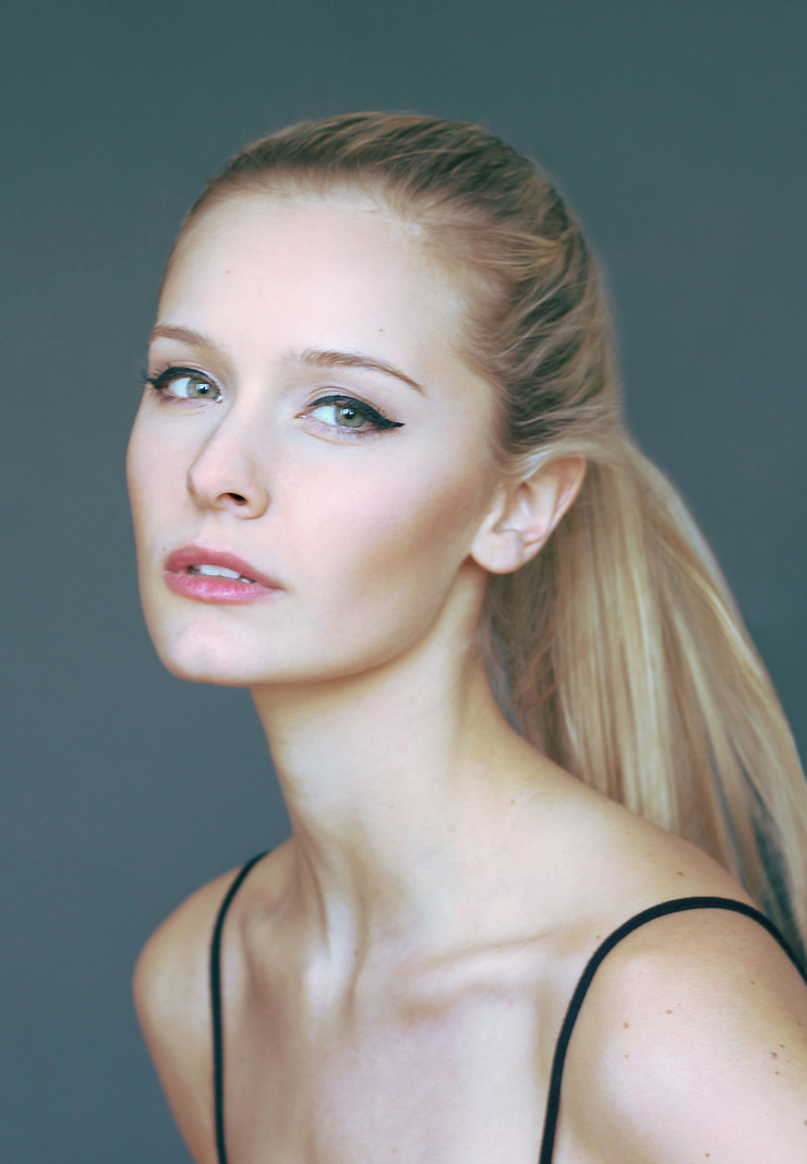 Picture of TAYLOR BLACK