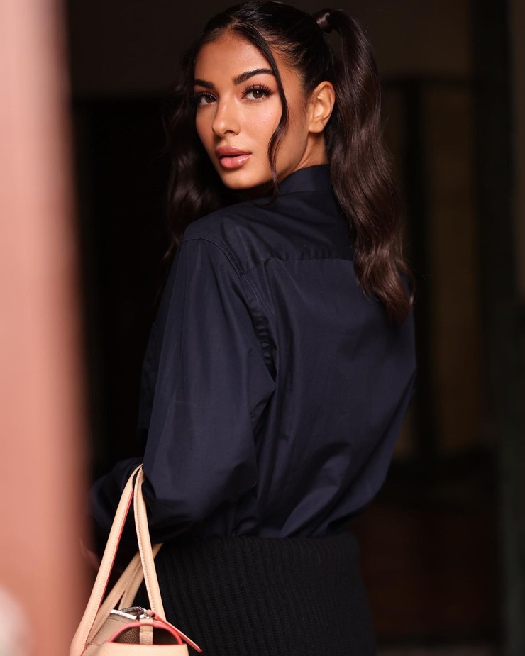 Picture of Elisa Maino