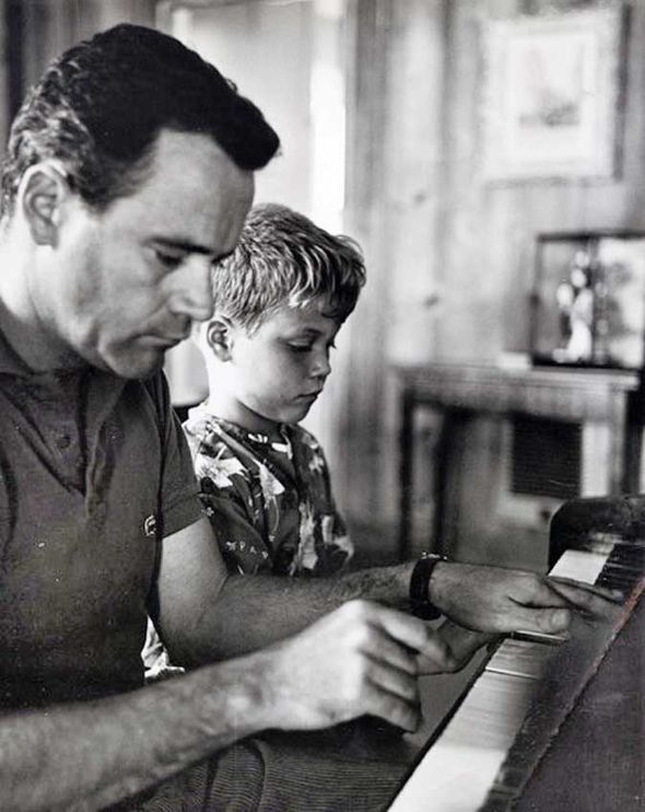 Picture of Chris Lemmon