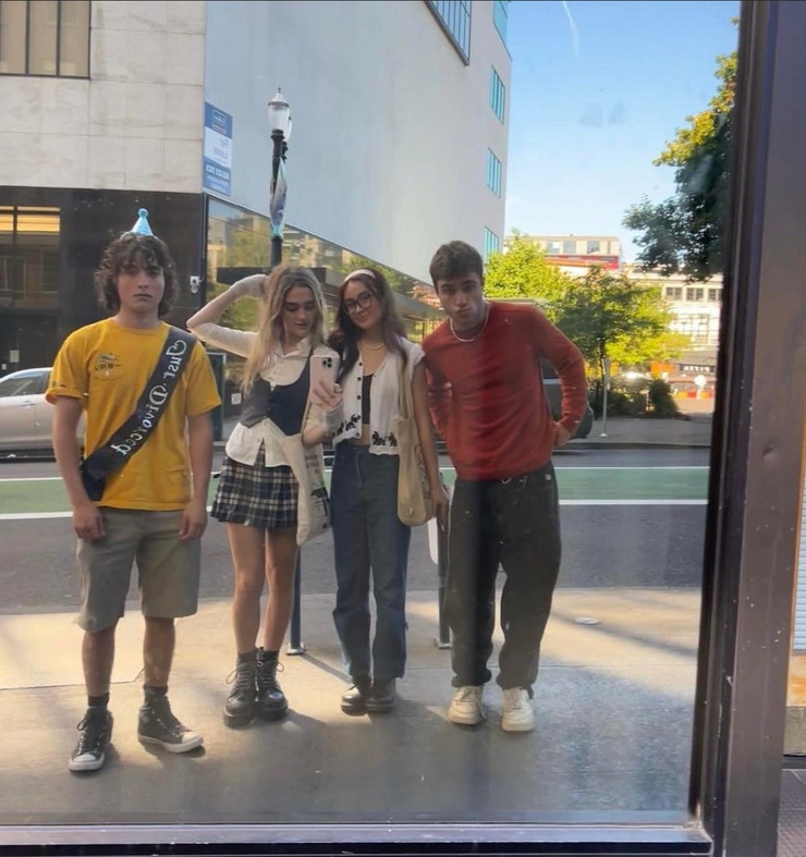 Anna Cathcart picture