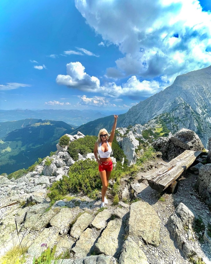 Picture of Lenka Dragounová