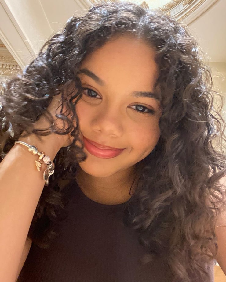 Picture of Alison Fernandez