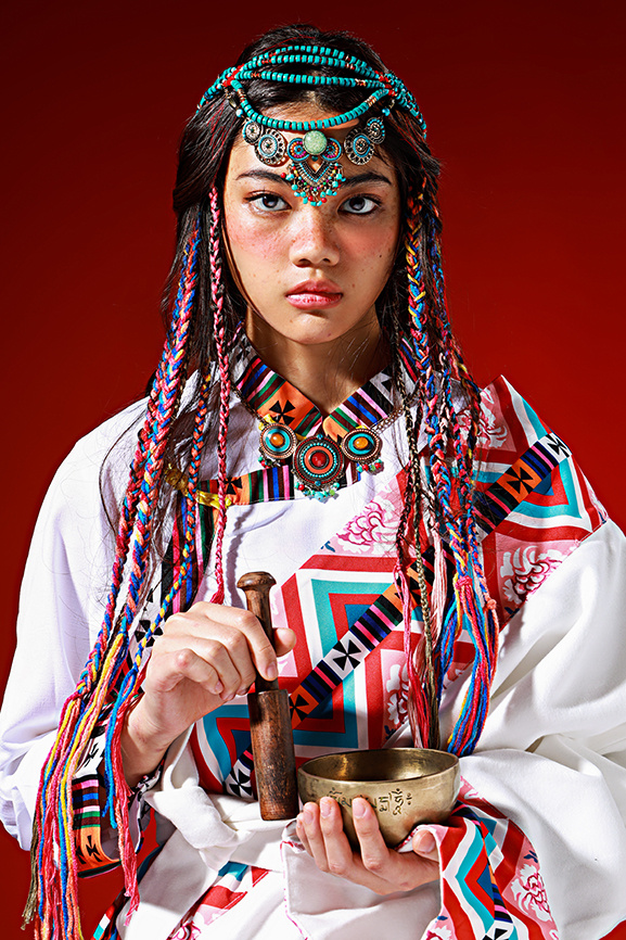Yasmine Ee image