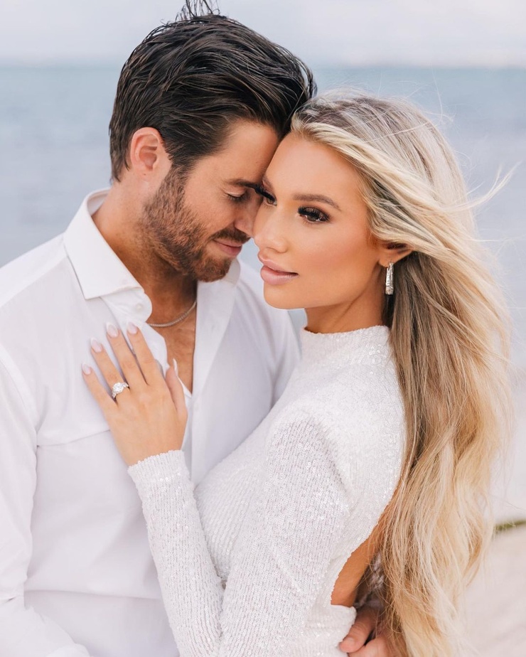 Picture of Alexa Collins