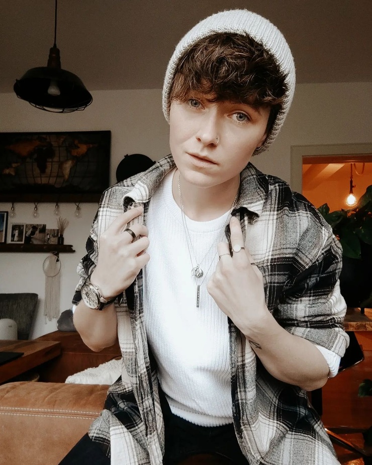 Picture of Little Holti