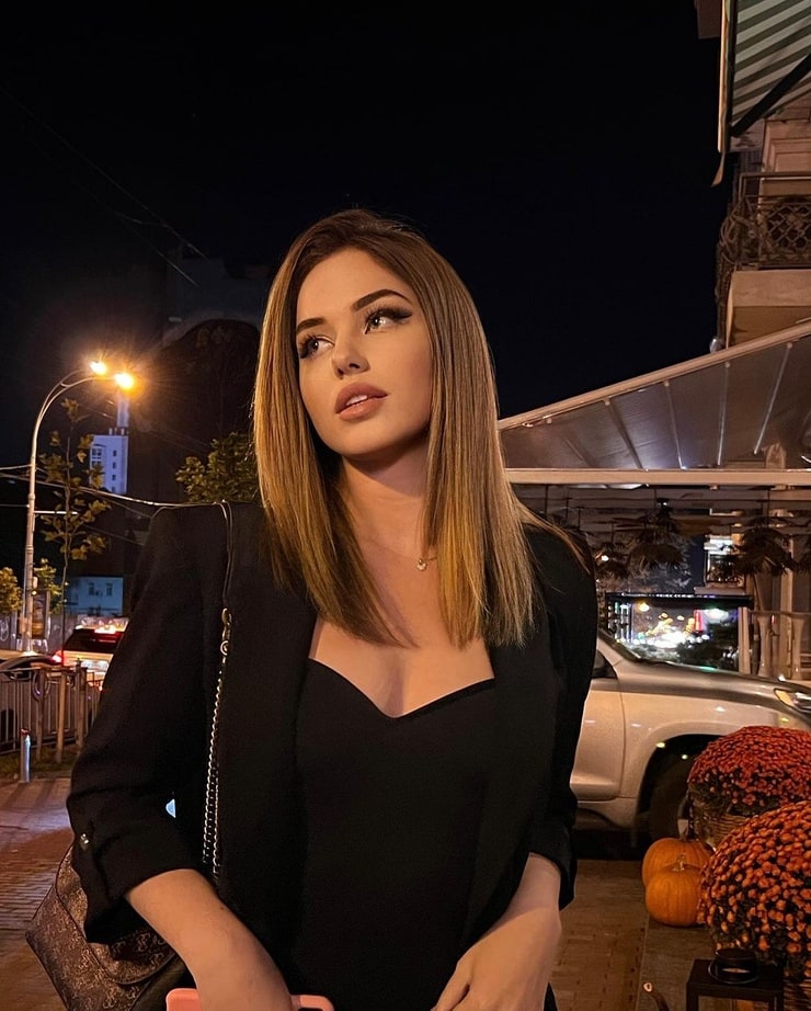 Picture of Kristina Stepanuk