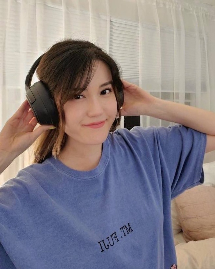 Image of Angels Kimi