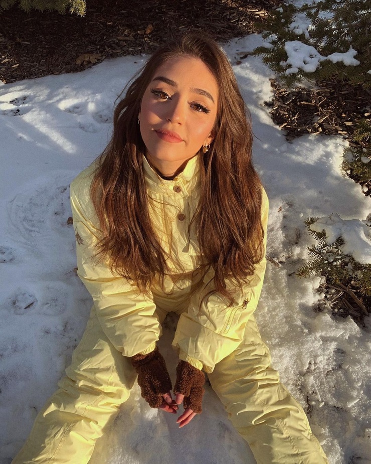 Thalia Crawford image