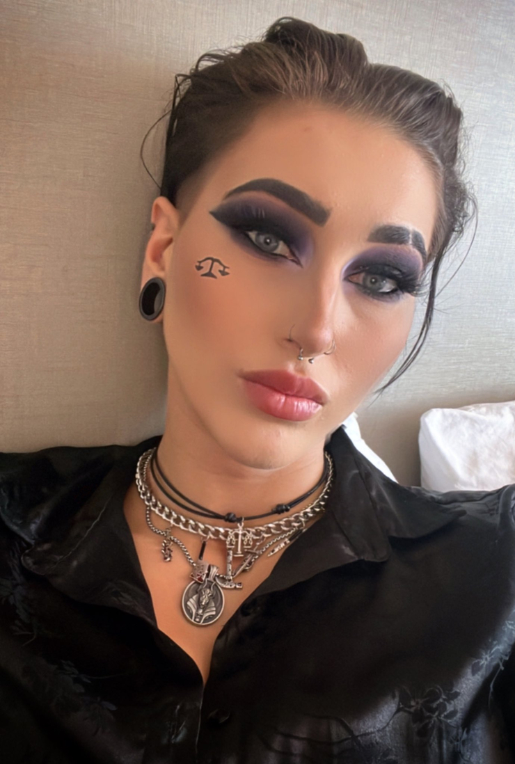 Picture of Demi Bennett