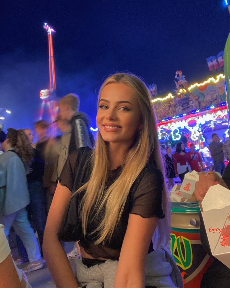 Picture of Sara Crumble