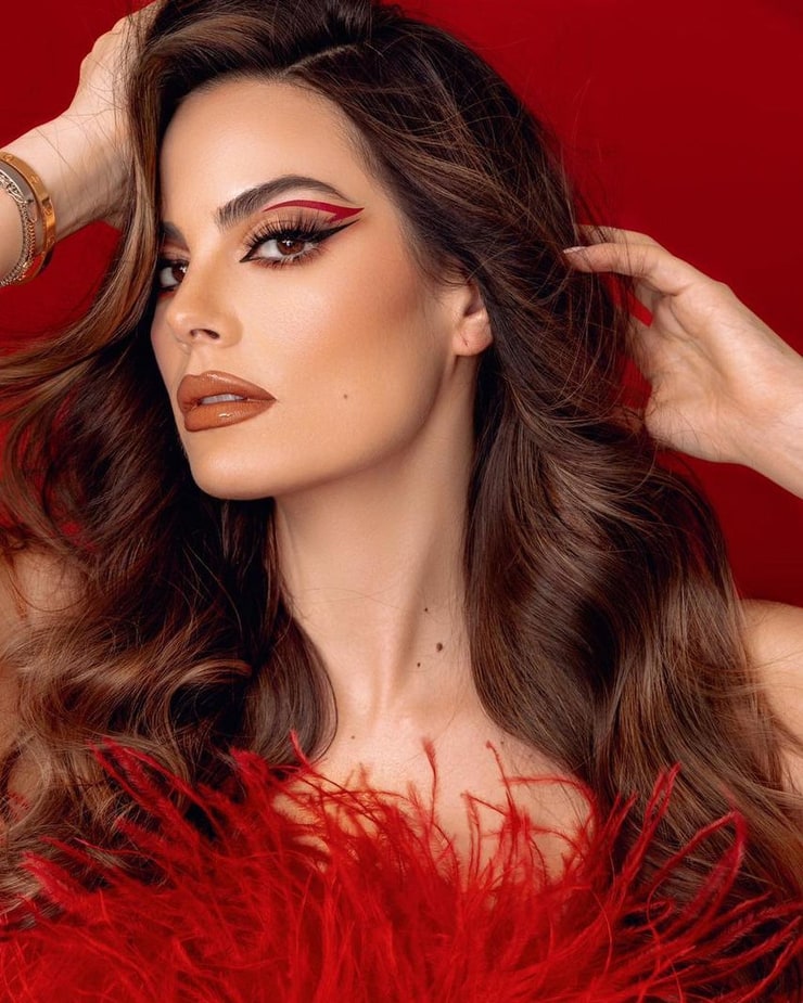 Picture of Ximena Navarrete