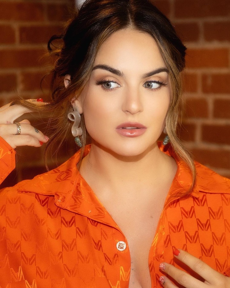 Picture of Joanna 'JoJo' Levesque