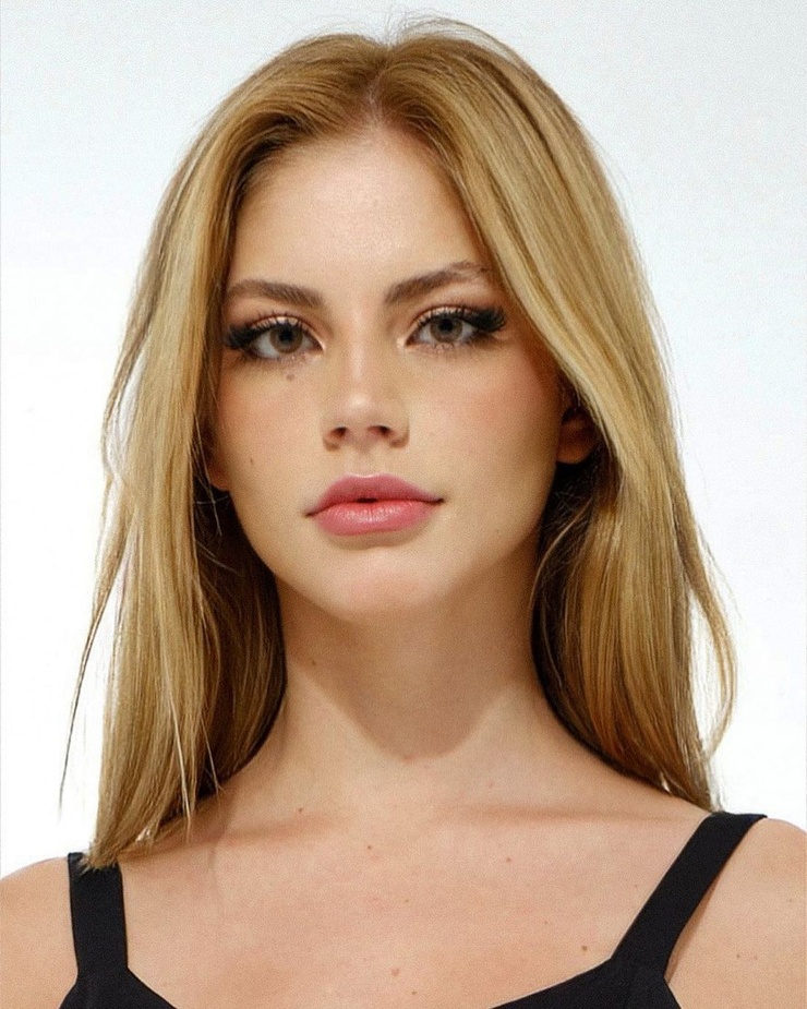 Image of Valentina Pinel