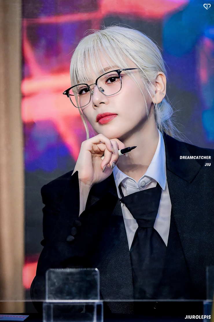 Ji-U image