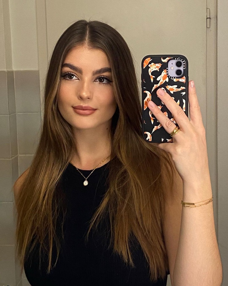 Picture of Claire Tisn