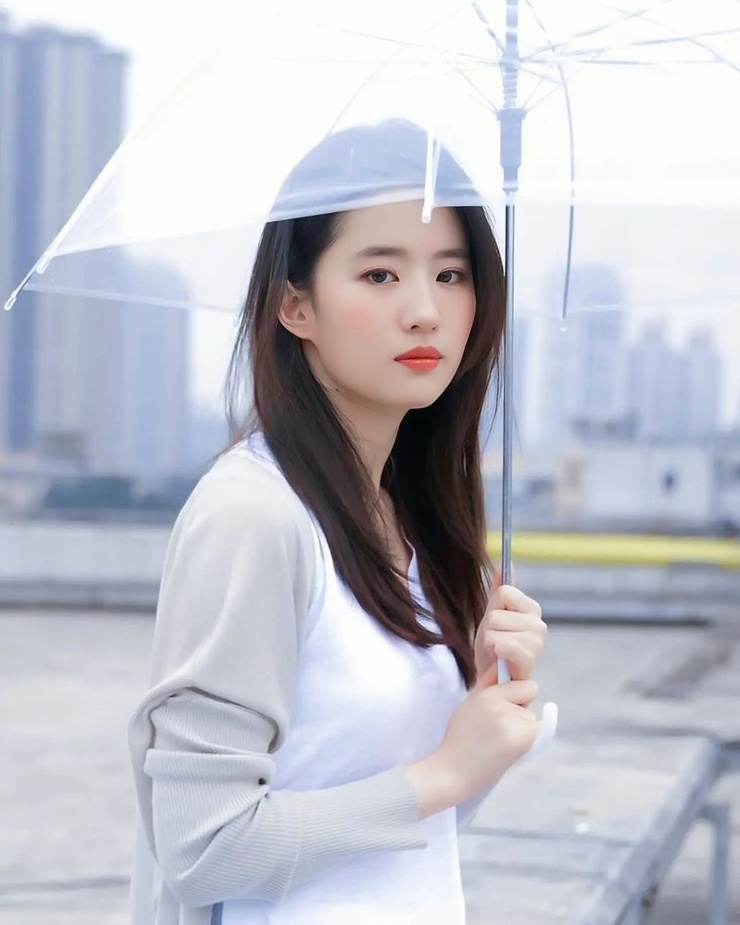 Picture of Yifei Liu