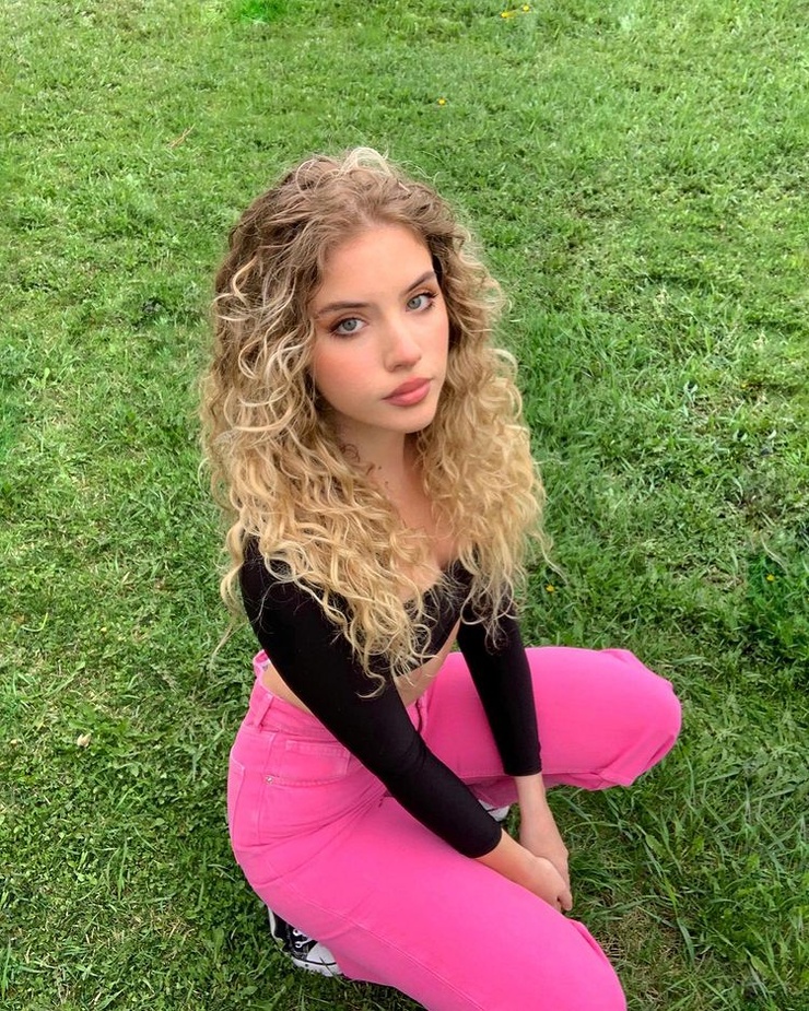 Picture of Torie Bell