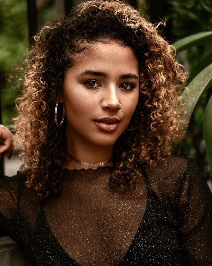 Picture of Eliana Carrier