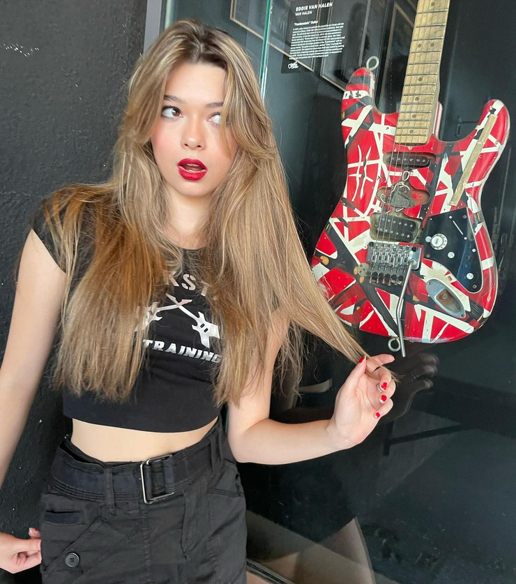 Picture of Nikki Hahn