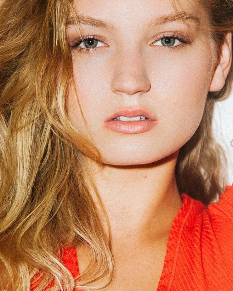 Emily Rose Grazier image