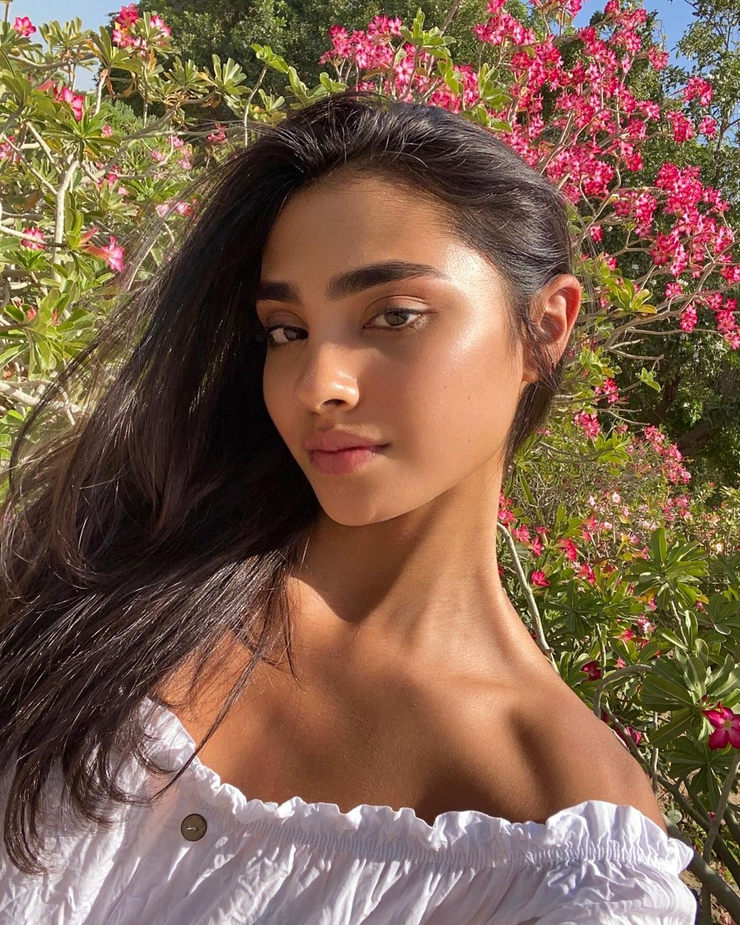 Picture of Sarah Tafurt