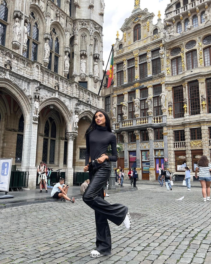 Picture of Sarah Tafurt