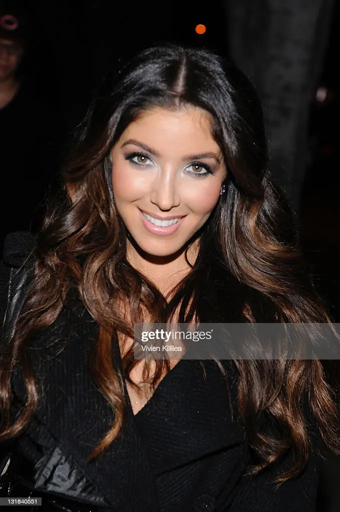 Image of Melissa Molinaro (artist)