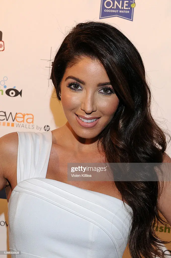 Picture of Melissa Molinaro (artist)