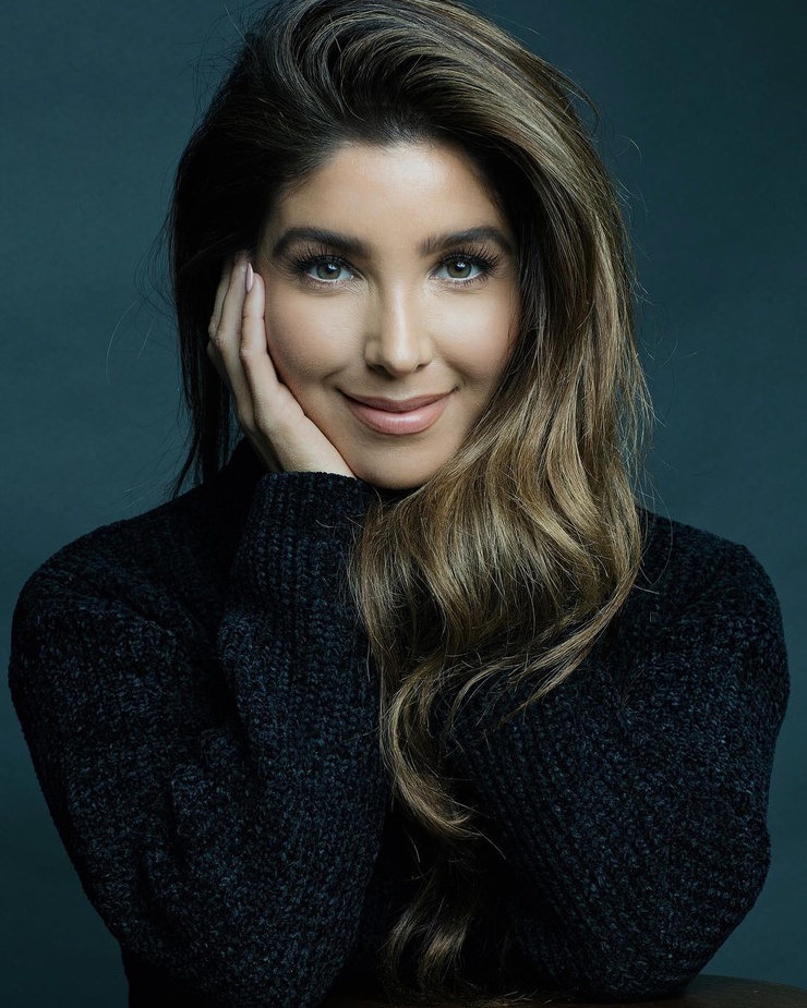 Melissa Molinaro (artist) image